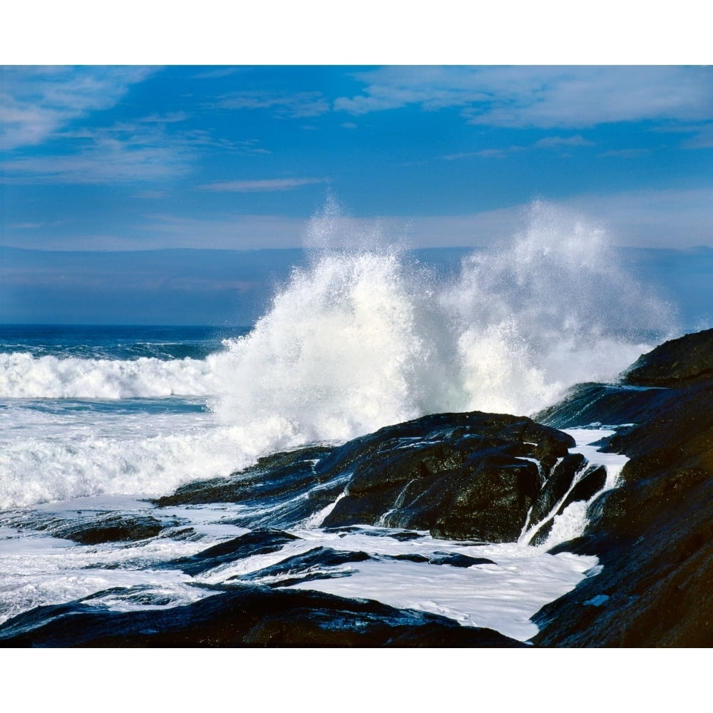 Waves crashing against rocks at Pirate Cove Oregon Coast Lincoln County ...