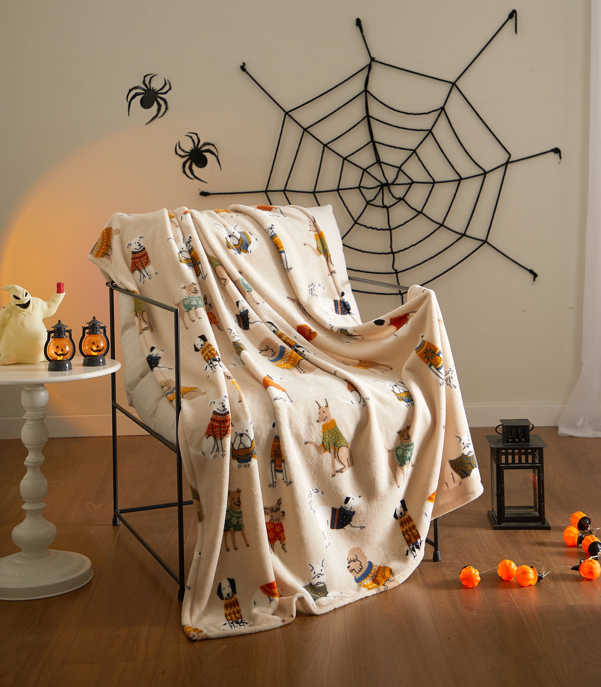 Way To Celebrate 50"x60" Sweater Dogs Rolled Plush Throw - Walmart.com