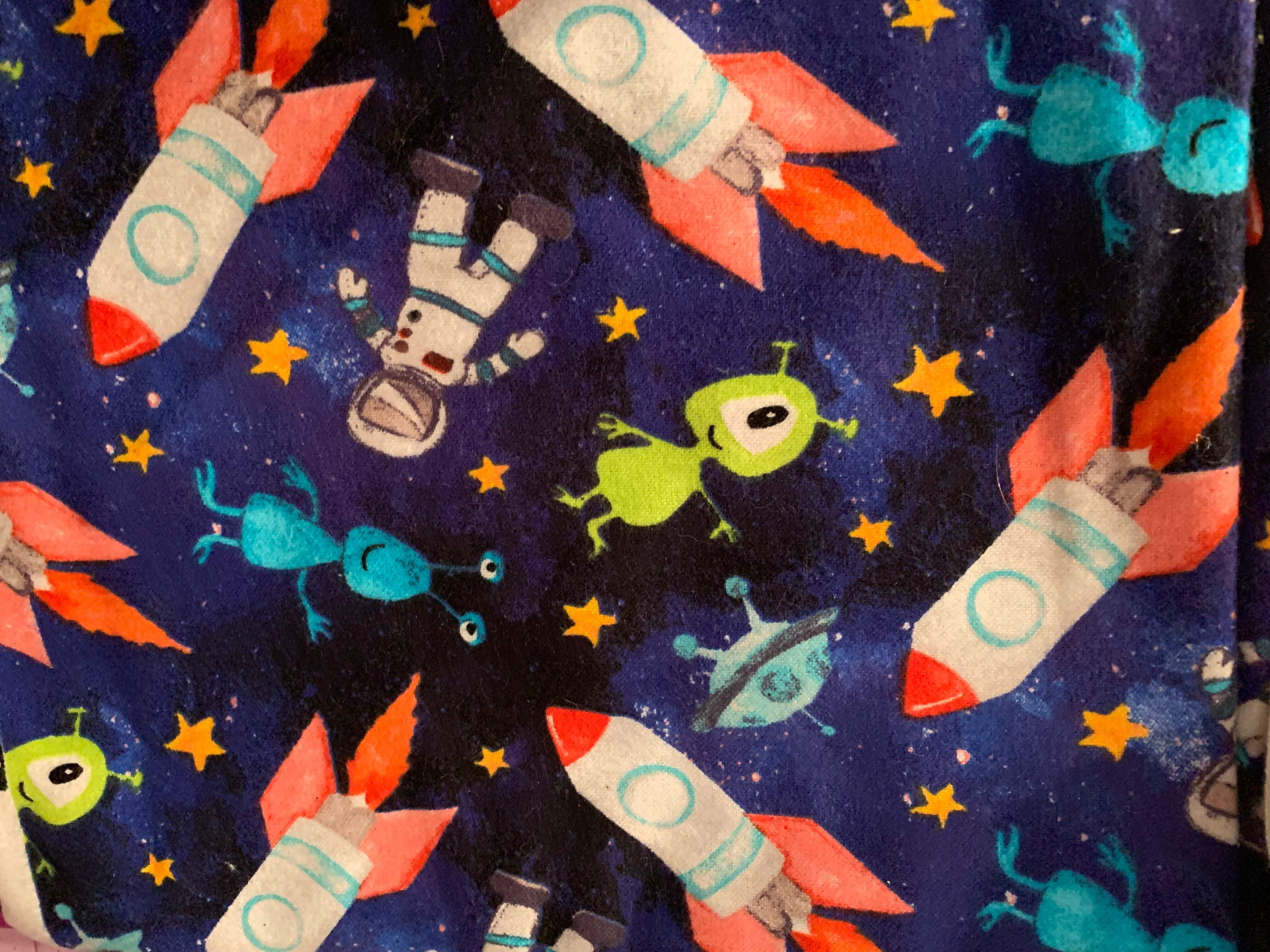 Weighted blanket, twin with 10 lbs, monster trucks, firetrucks ...