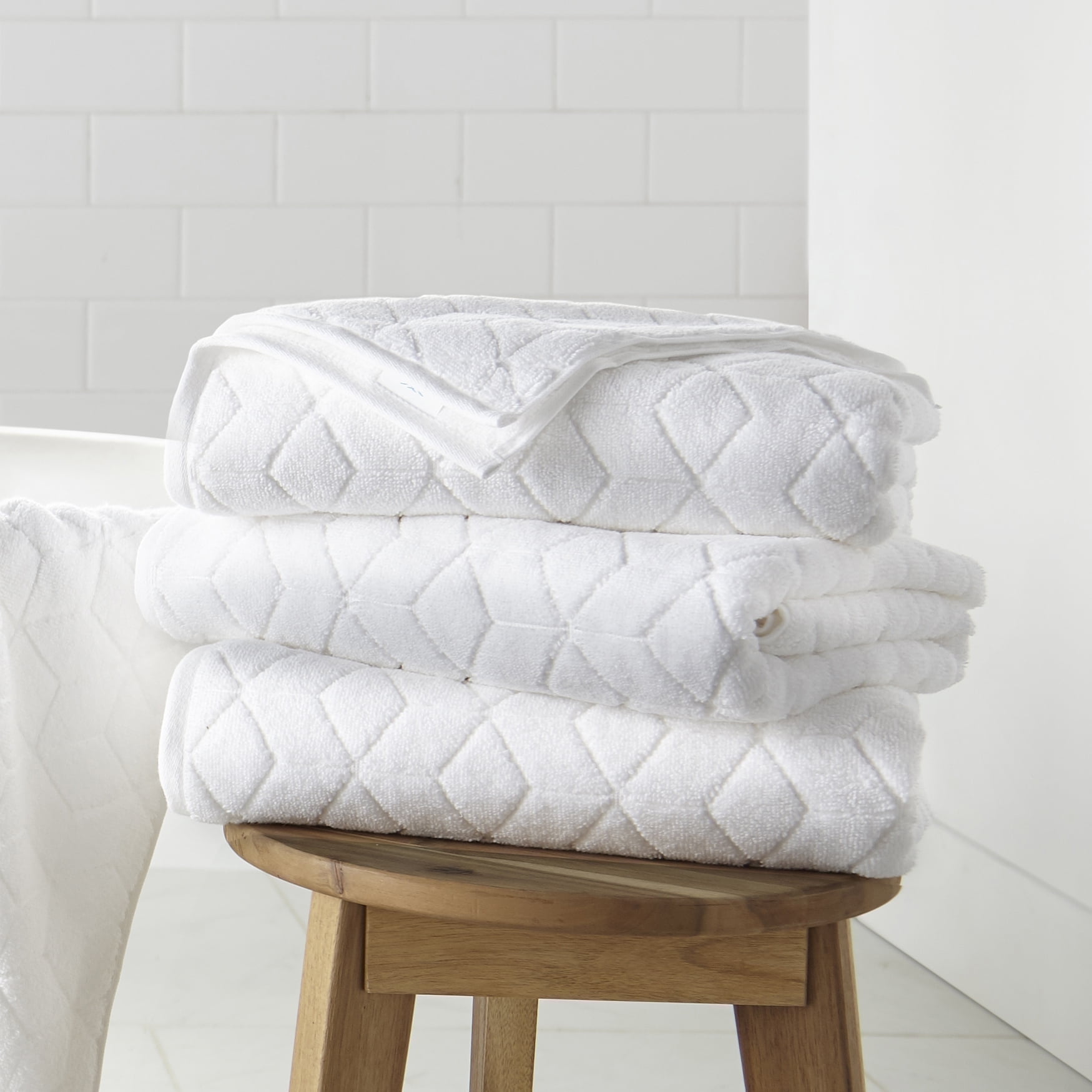 WelHome 100% HYGROCOTTON® 4-Piece Textured Soft Bath Towels Set, White ...