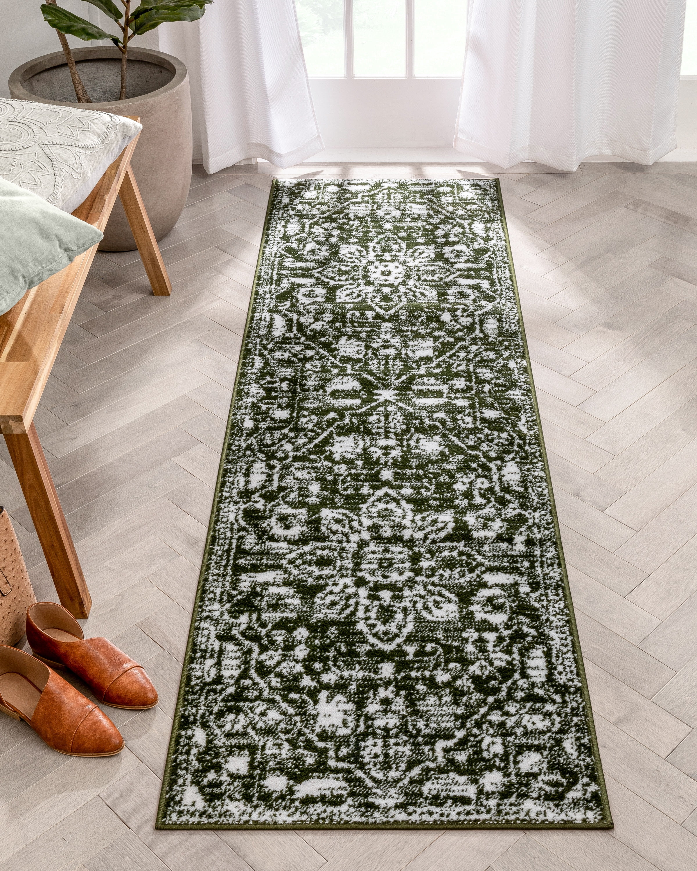 Well Woven Della Green Vintage Medallion Pattern Runner Rug 2x7 (2'3" x ...