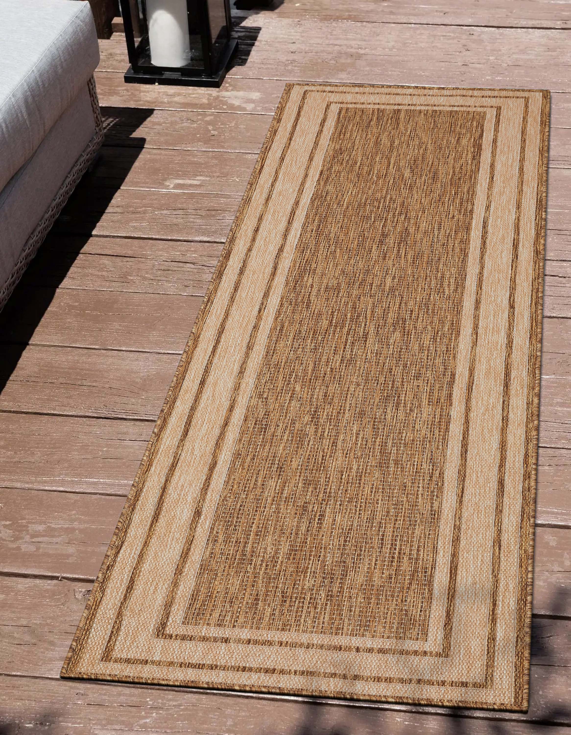 Well Woven Indoor/Outdoor Patio Porch Runner Rug 2'7" x 9'10" Perry ...