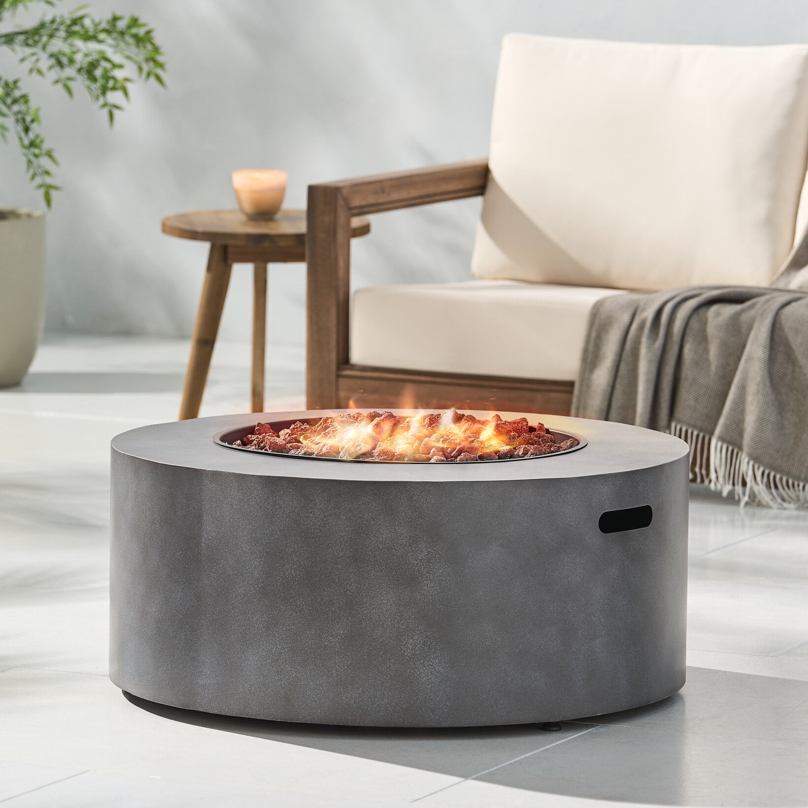 Wellington Round Iron Fire Pit with 40,000 BTU Output and External Tank ...