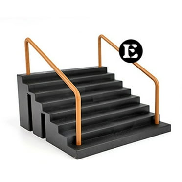 LandWave Durable Plastic Skateboard Ramp System, 4-Sided Pyramid Kit ...