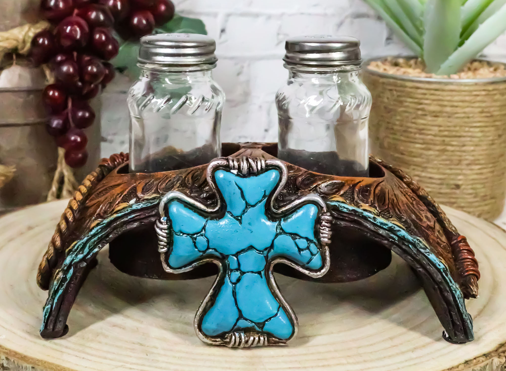 Western Cowboy Horse Saddle Rope Turquoise Cross Salt Pepper Shakers ...