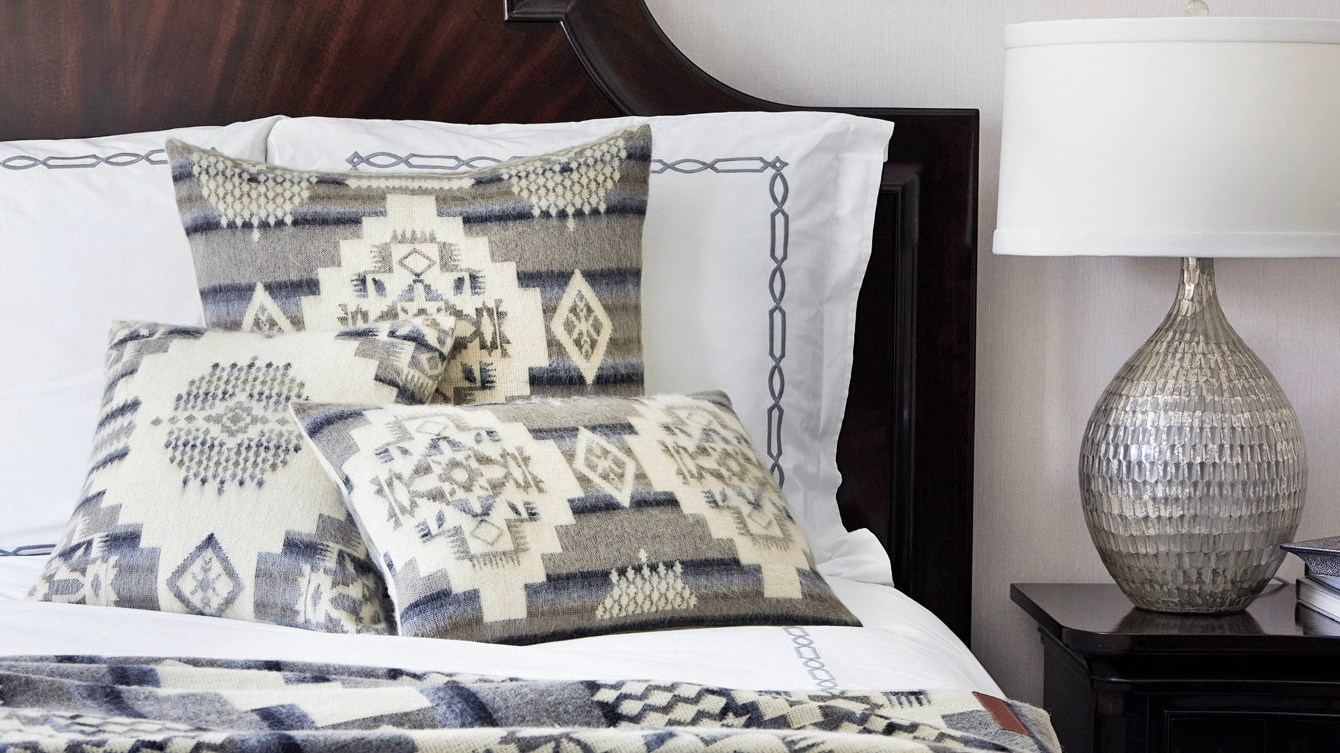 Western Style Throw Pillow for Couch, Sofa, Bed, Soft Pillow Case Plush ...