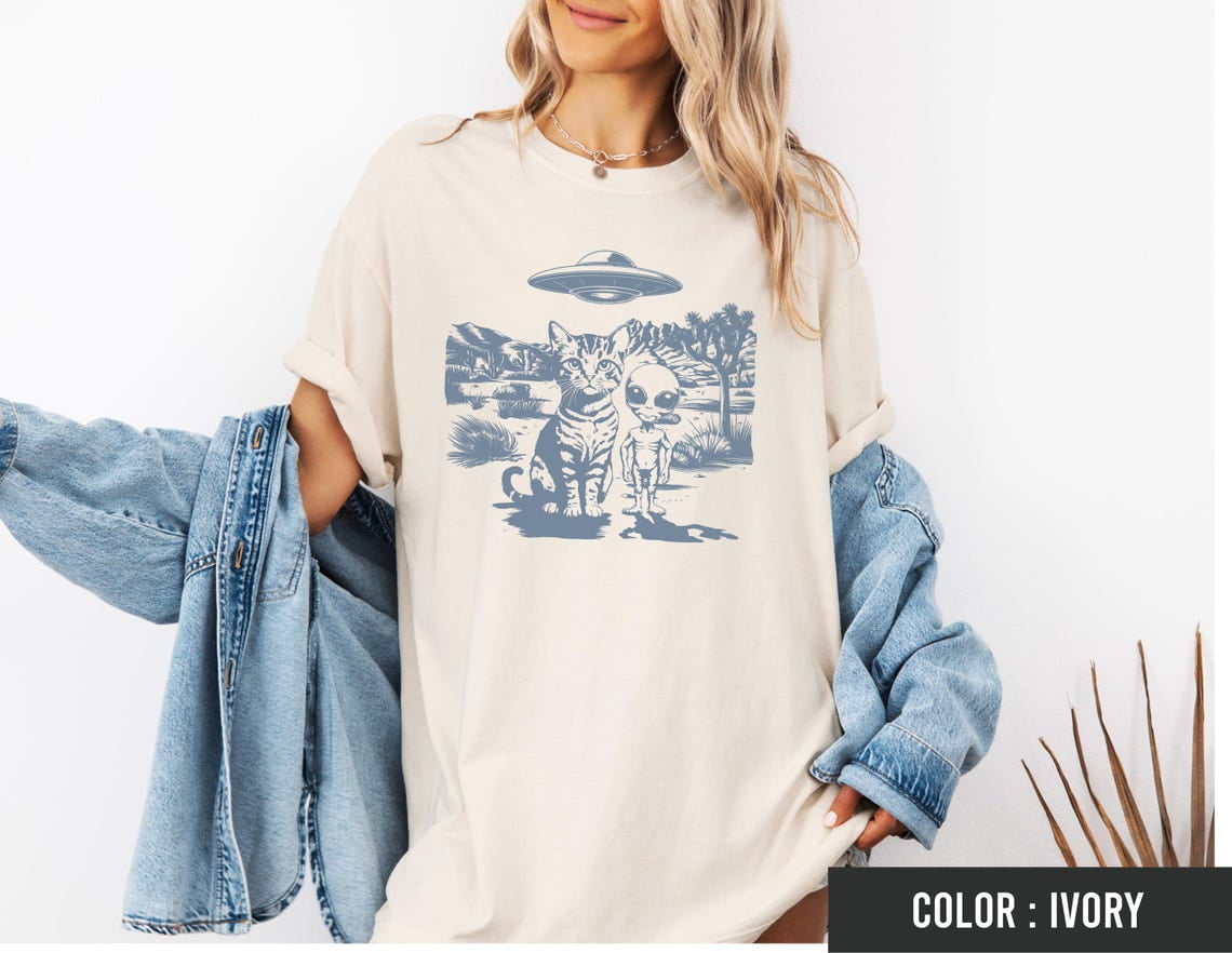 Western Wrangler Cat Ufo Shirt, Cat Lovers Gift, Retro Vintage Wrangler ...