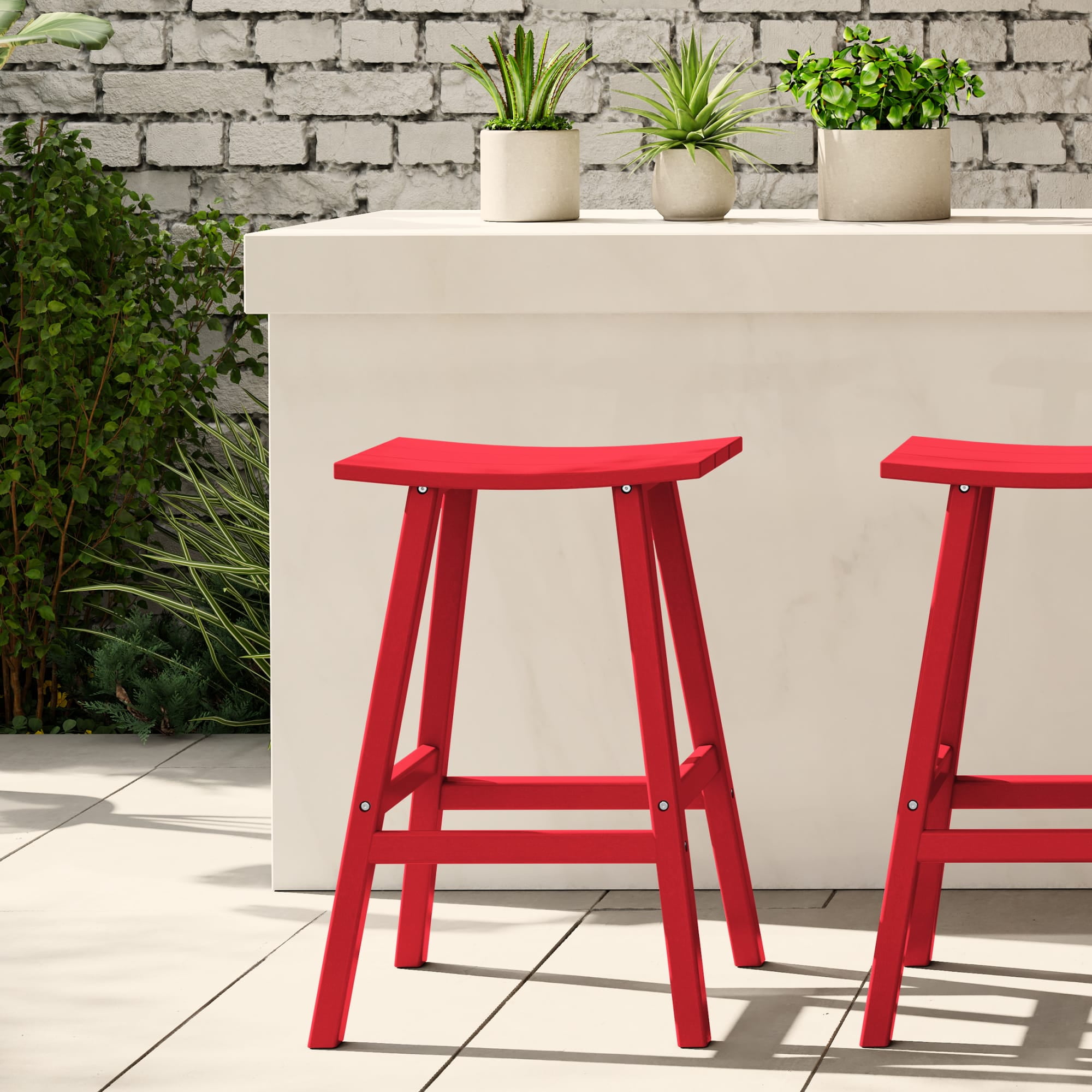 WestinTrends Malibu HDPE 29" Outdoor Patio Bar Stool, Saddle Seat ...