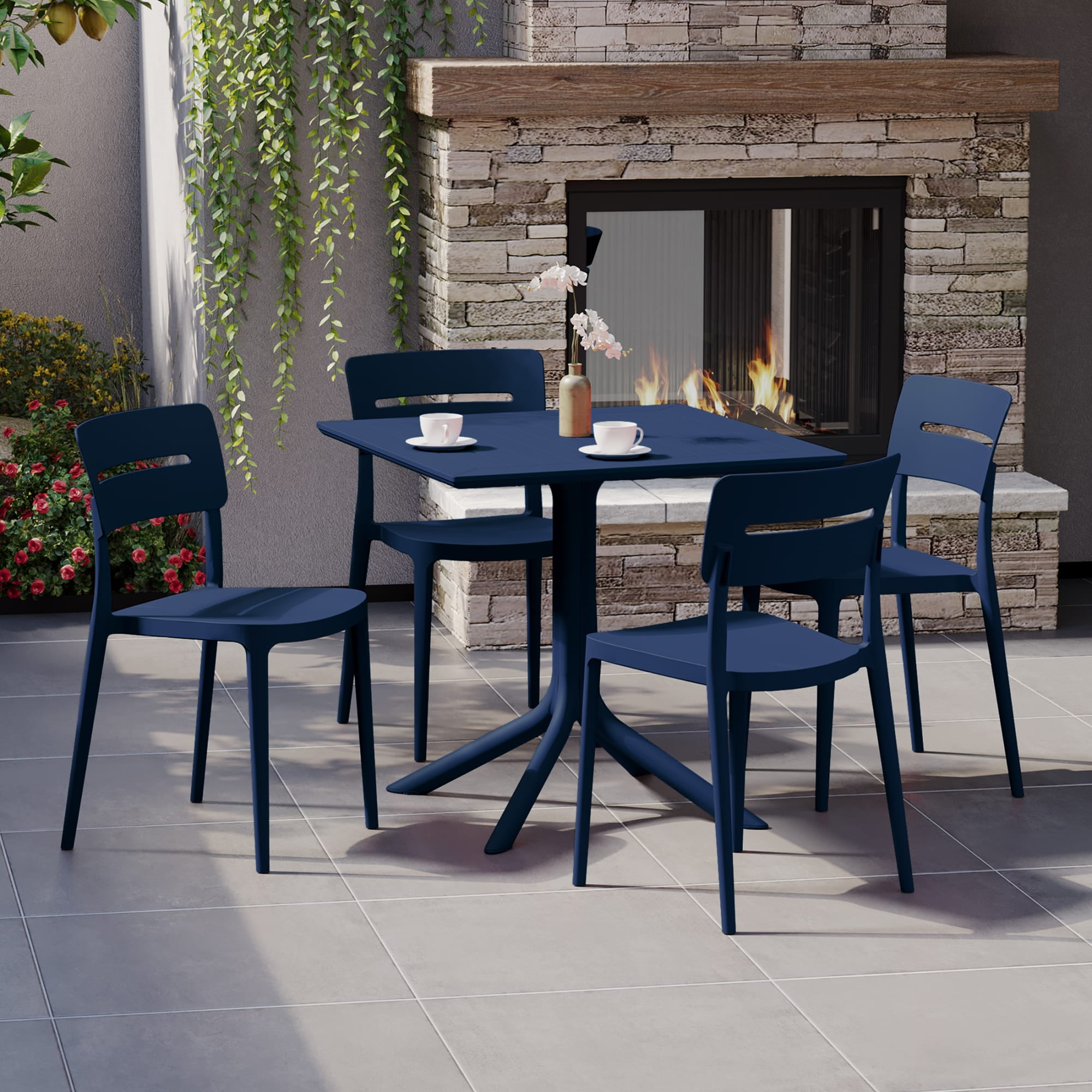 Resin Outdoor Dining Table
