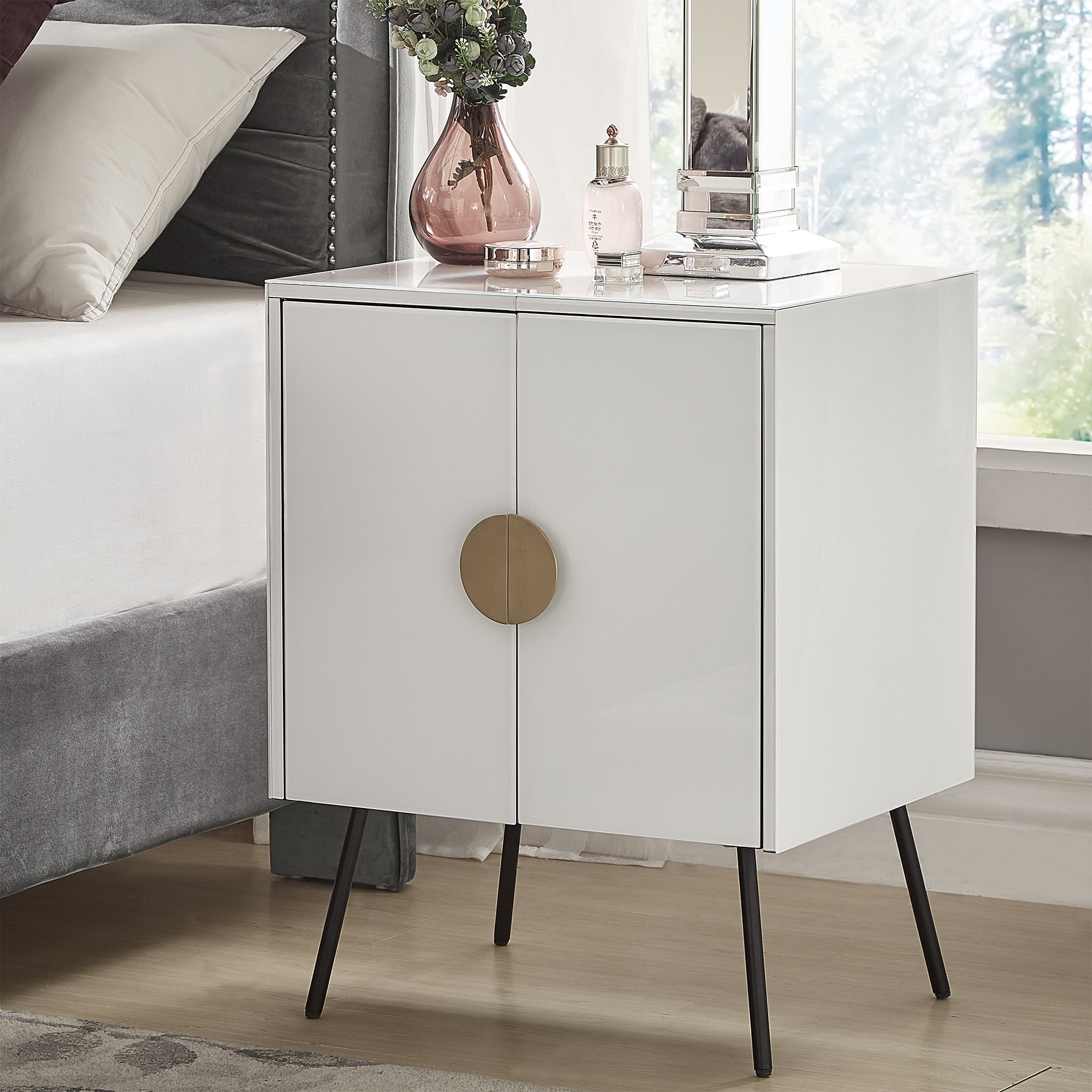 Weston Home Leon White Glass 2-Door Accent Cabinet, Gold Metalic ...