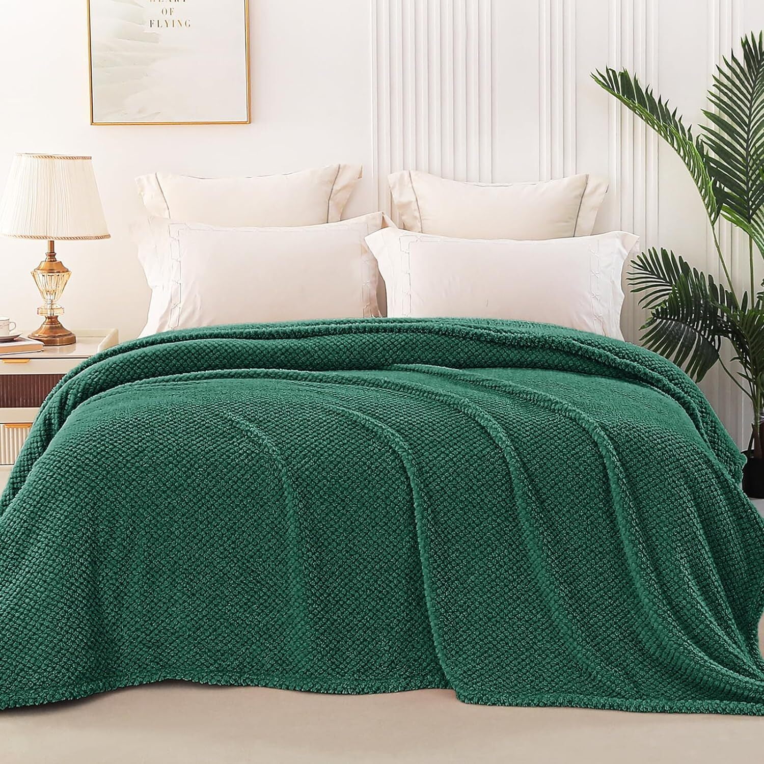 Whale Flotilla King Size Fuzzy Fleece Blanket, Fluffy Warm Soft ...