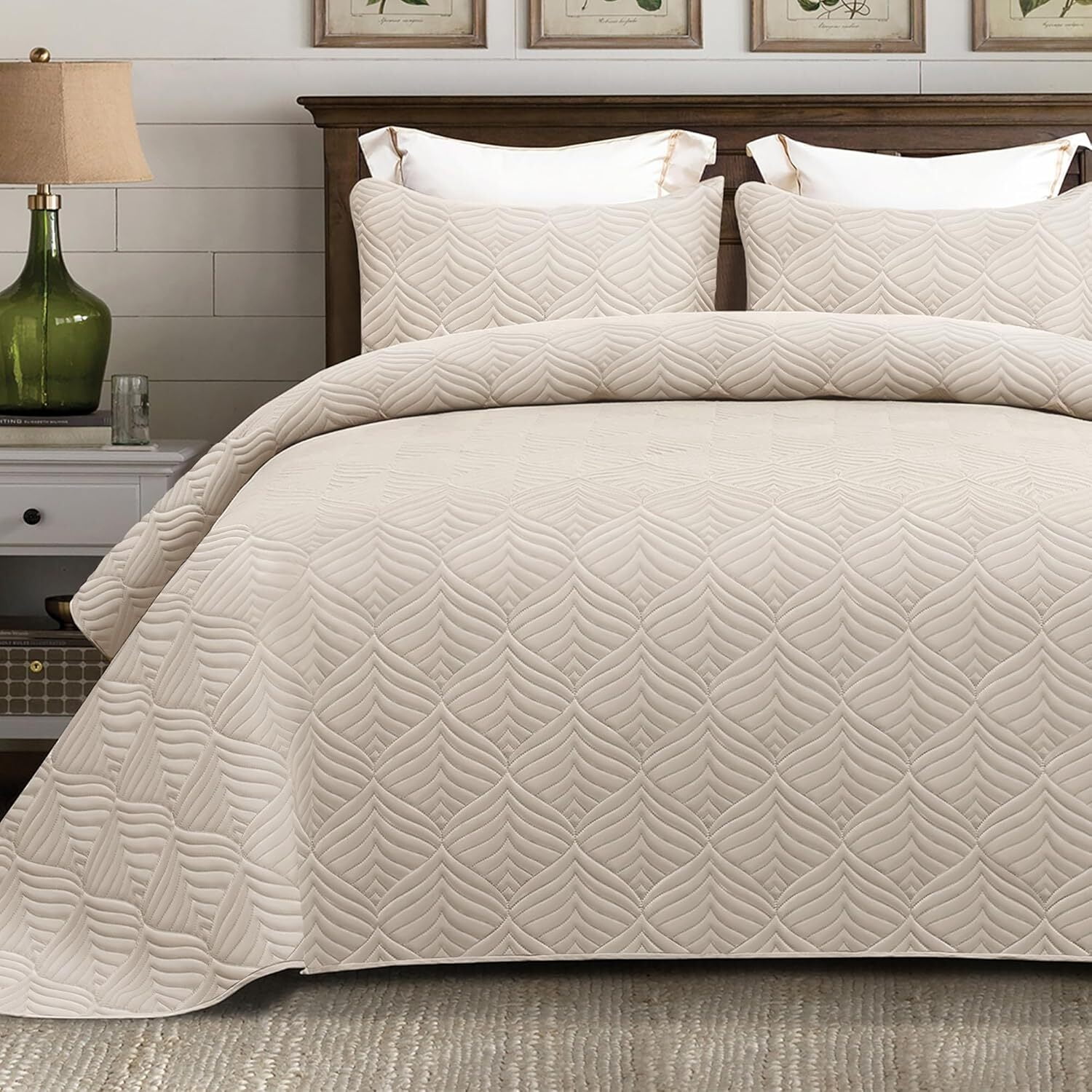 Whale Flotilla King Size Extra Large Lightweight Summer Quilt Set ...