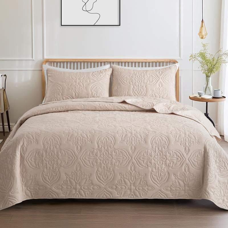 Whale Flotilla Soft Queen Quilt Bedding Set for All Seasons, Vintage ...