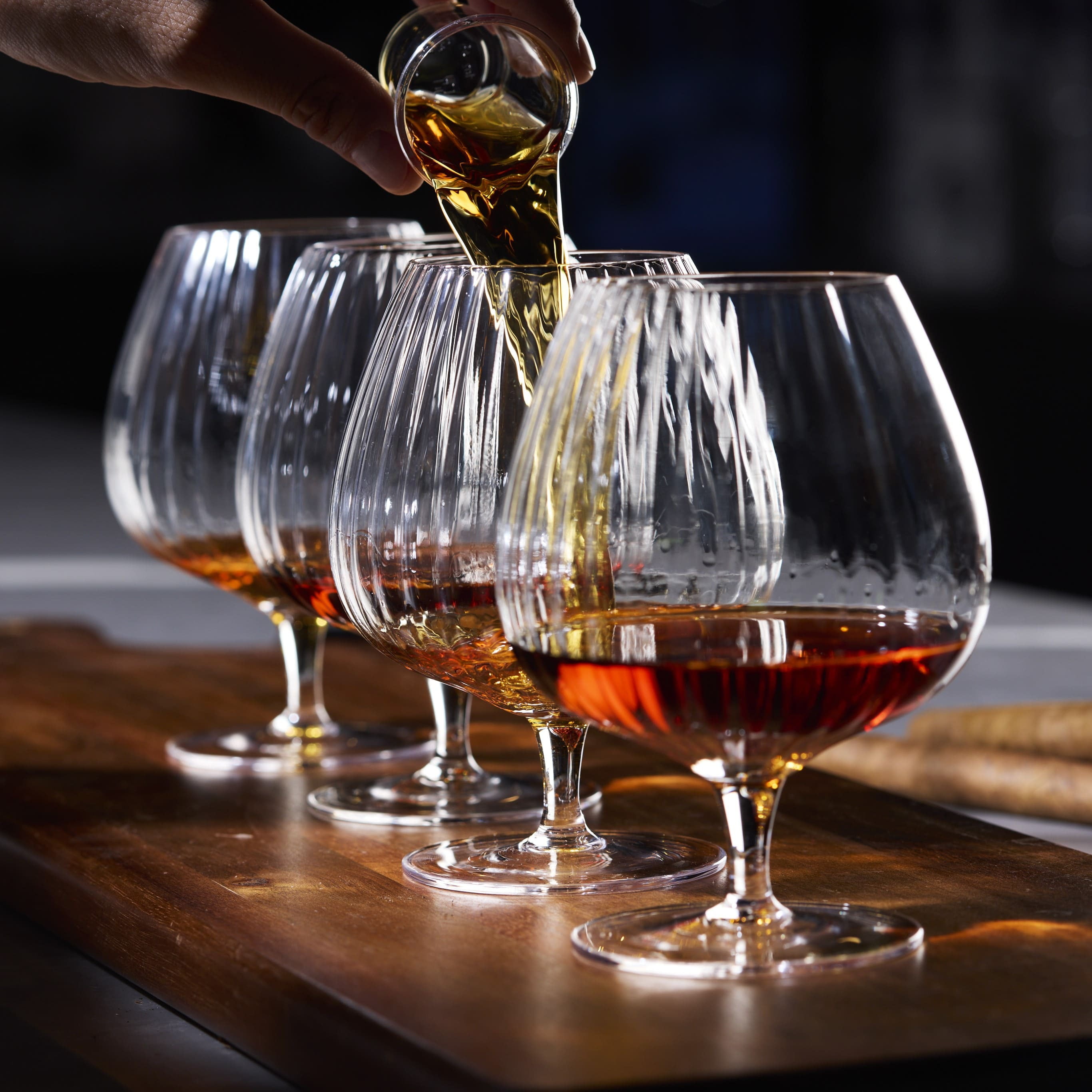 Whiskey Bourbon Brandy Crystal Glasses Snifter 20oz (Set of 2 or 4 ...