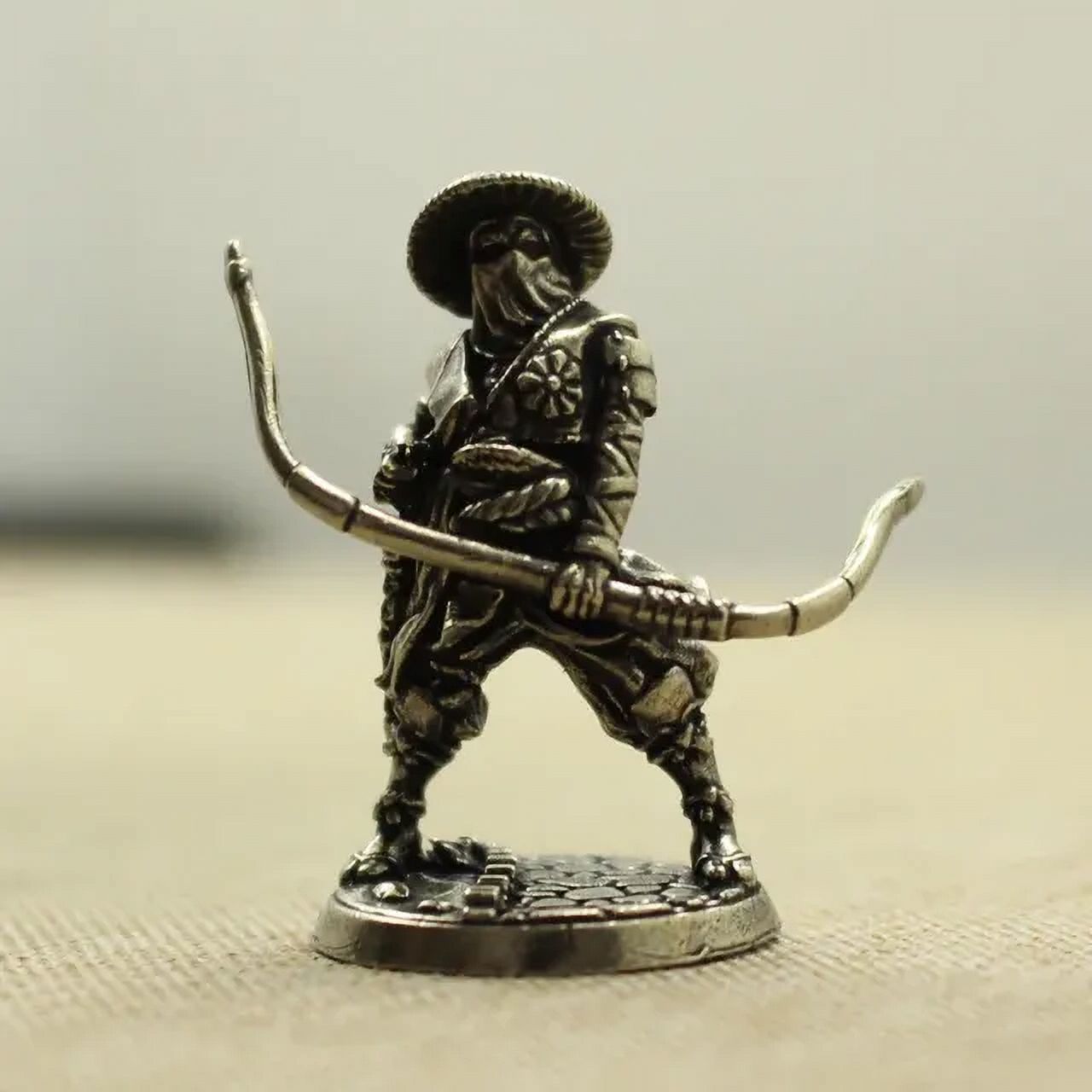 White Copper Viking Swordsman Figurines Miniatures Metal Brass Solider ...