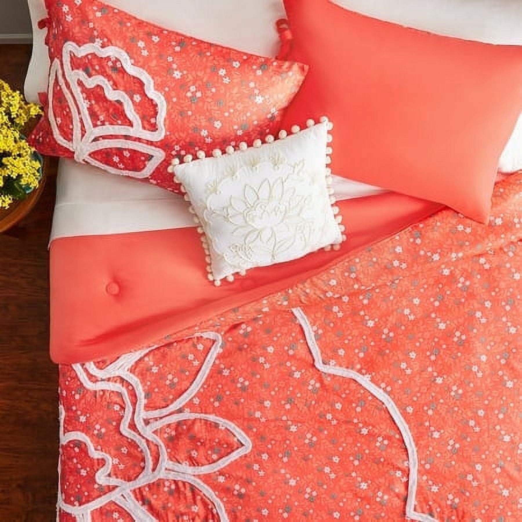 White Cotton Eyelet 4-Piece Comforter Set-259*228cm||Coral Tufted ...