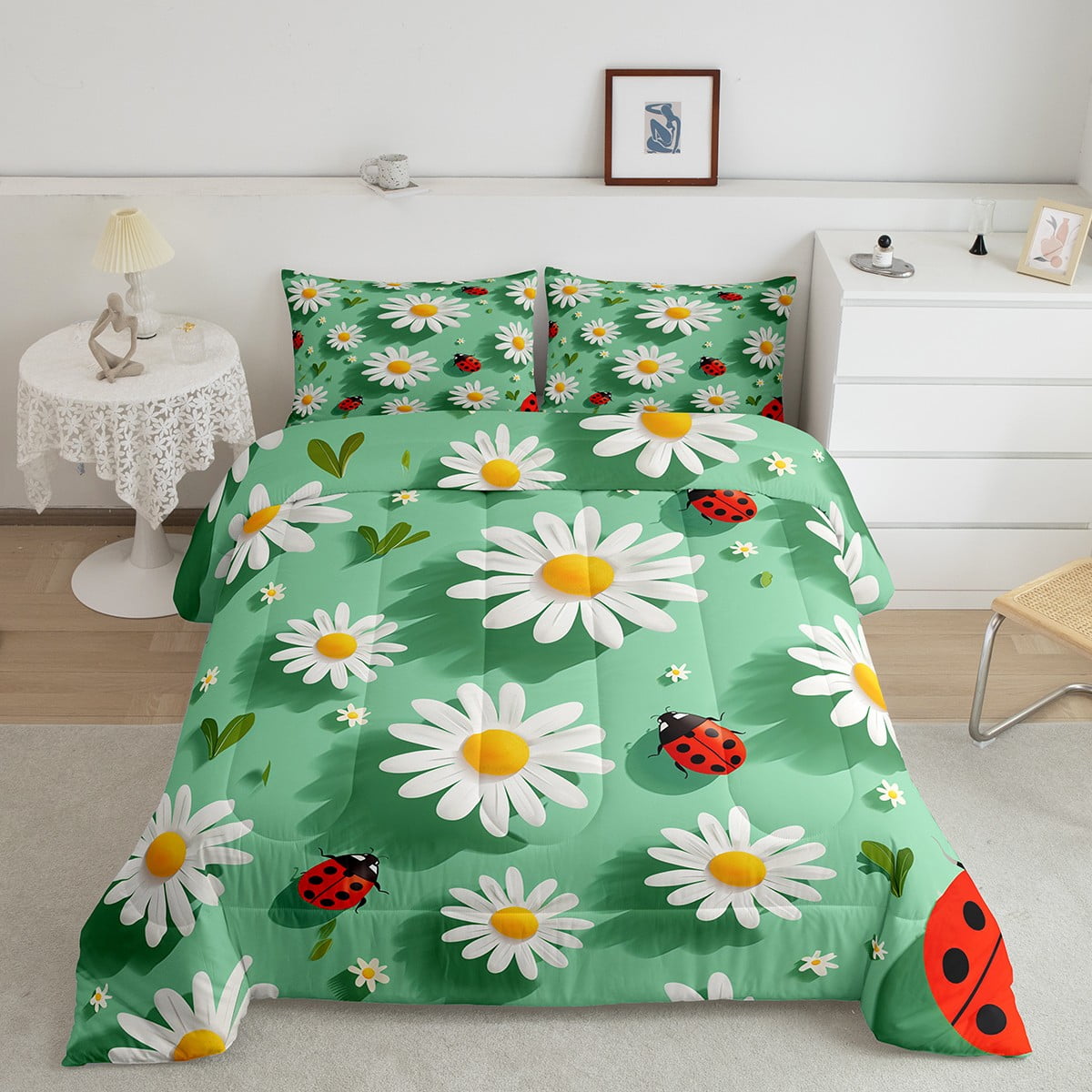 White Daisy Comforter Set Ladybug Down Comforter,Rustic Flowers Bedding ...