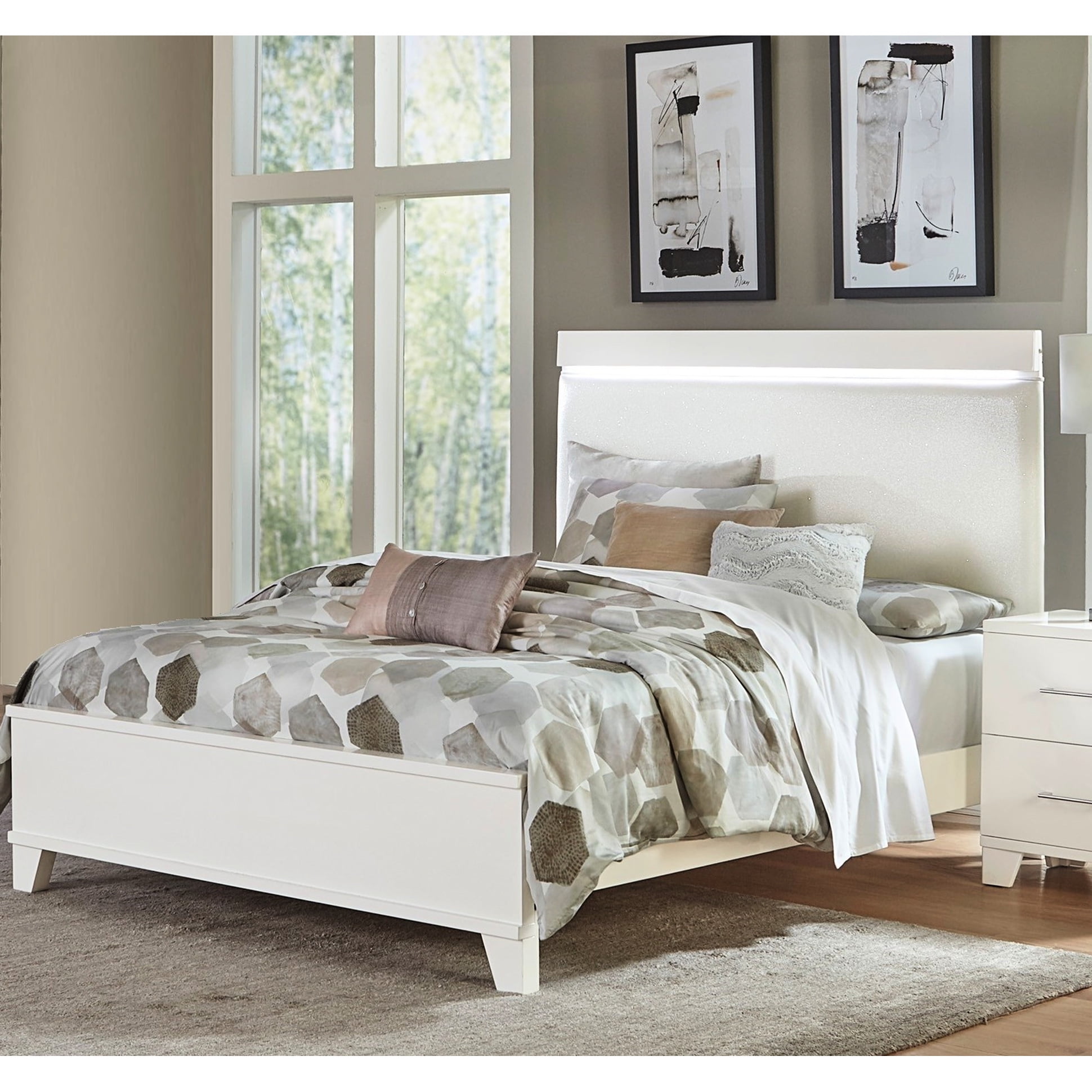 White Faux Leather Upholstered Queen Bed With Led Headboard And ...