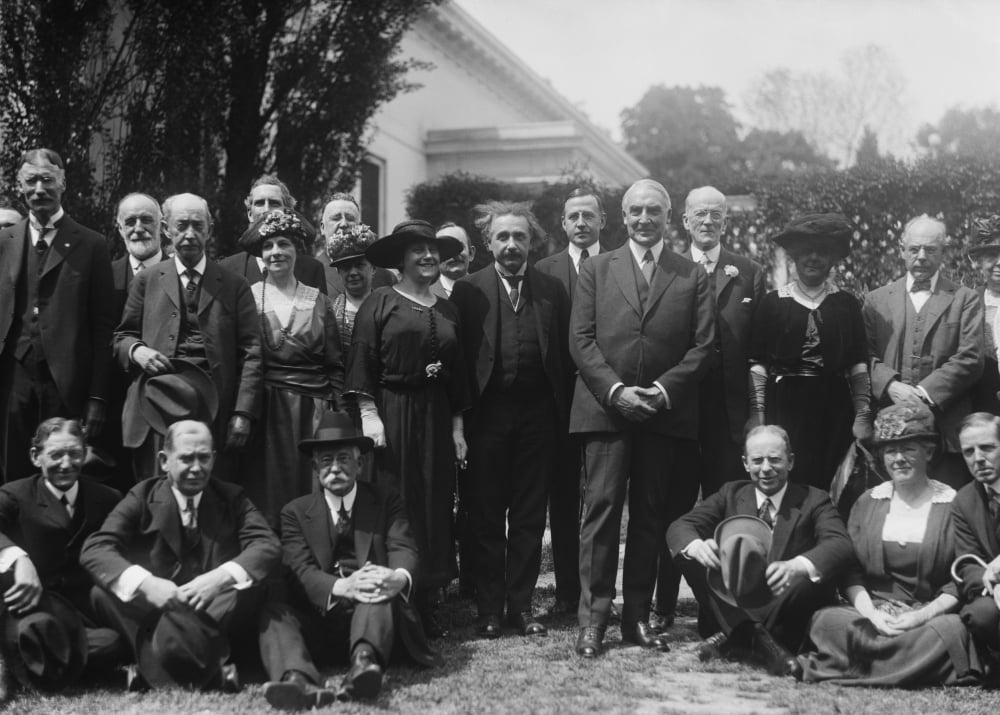 White House Group With Physicist Albert Einstein And President Warren ...