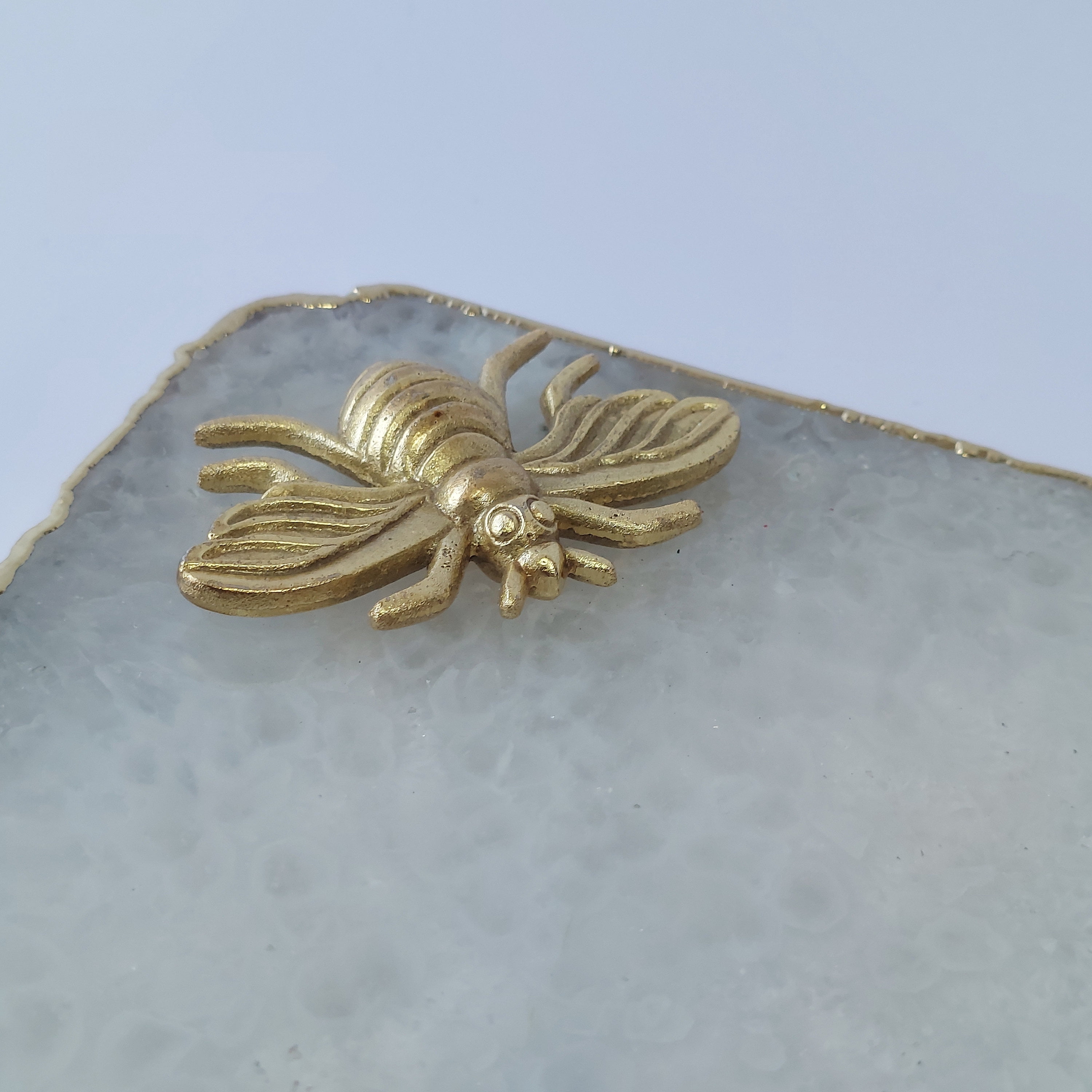 White Quartz Cheese Board with Honey Bee | Agate Platter Tray of ...