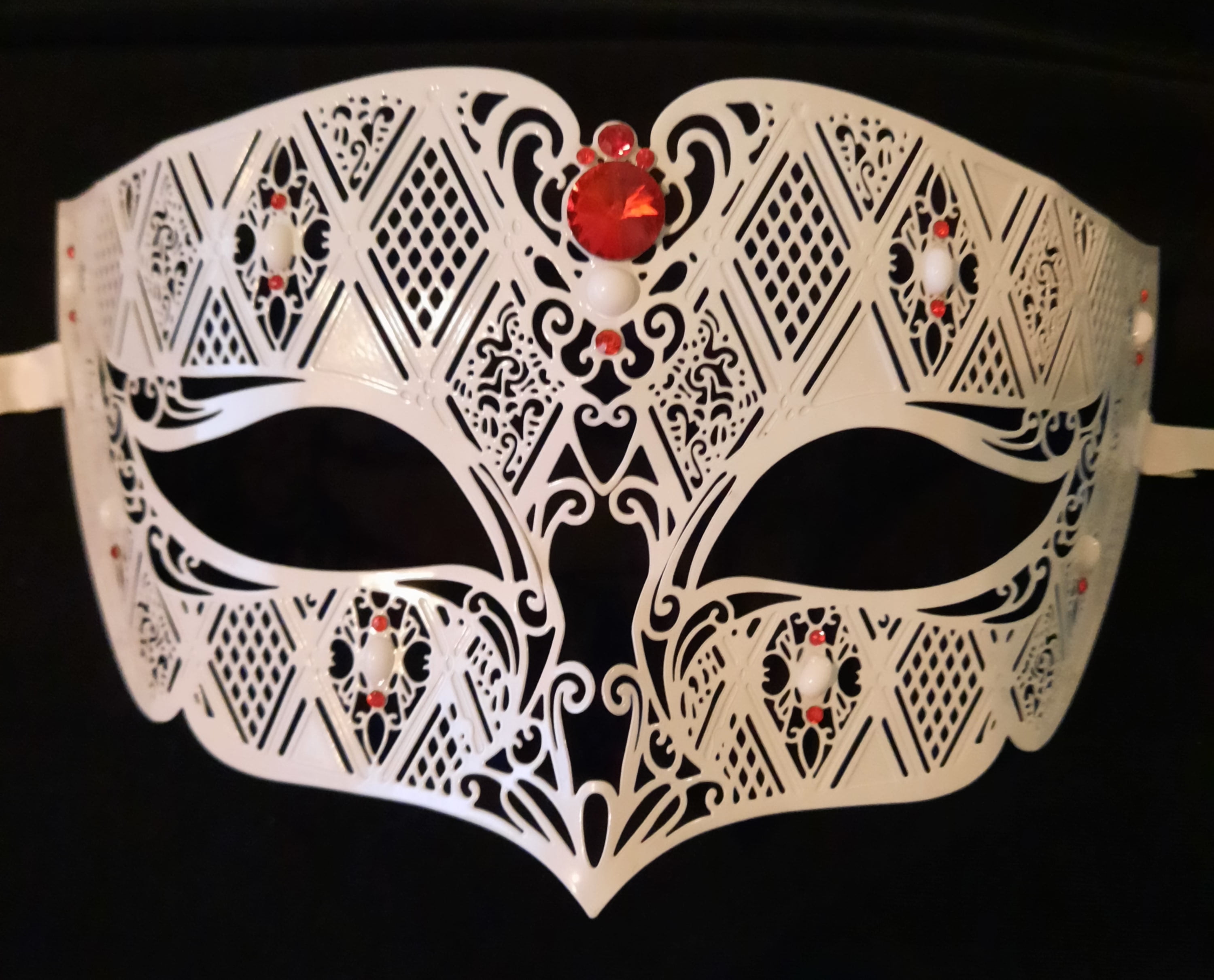 White Red Men Laser Cut Diamond Design Masquerade Metal Mask - Walmart.com