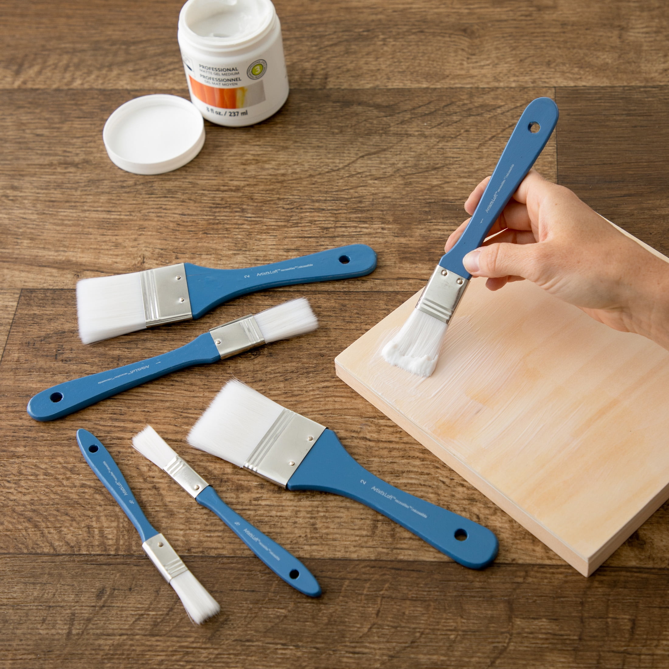 White Synthetic Flat Brushes by Artist's Loft Necessities - Paintbrush ...