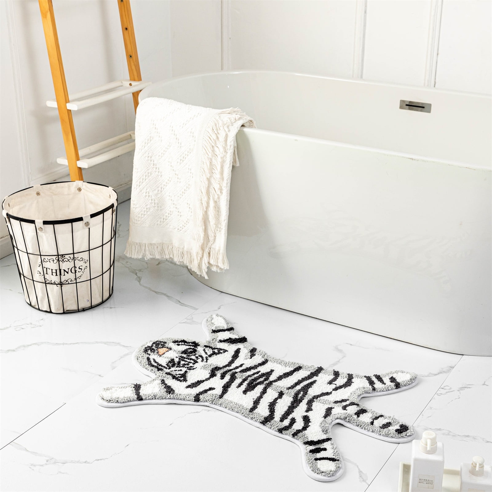 White Tiger Cute Bath Mat for Bathroom Fun Tiger Cartoon Bath Rugs for ...