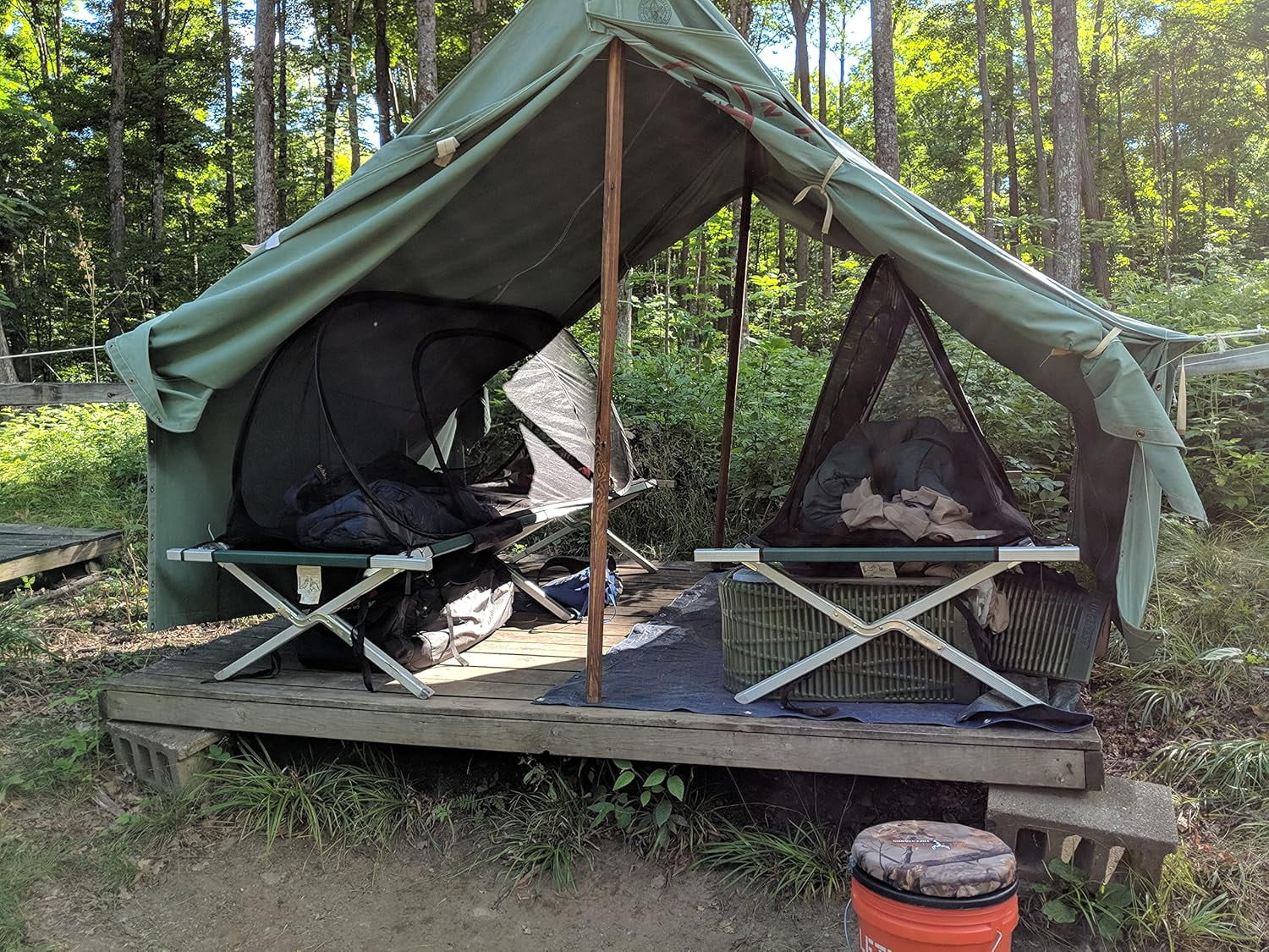 Wicked Cool Pop-Up Mosquito Net Tent for Summer Camps and Camping ...