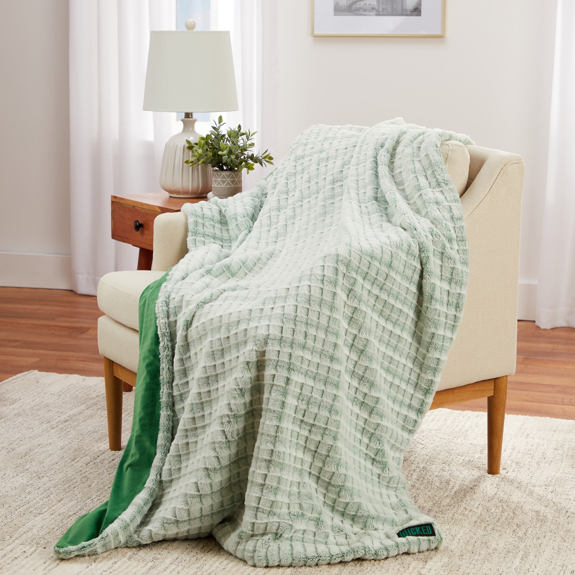 Wicked Faux Fur Throw, 46 x 60, Green - Walmart.com