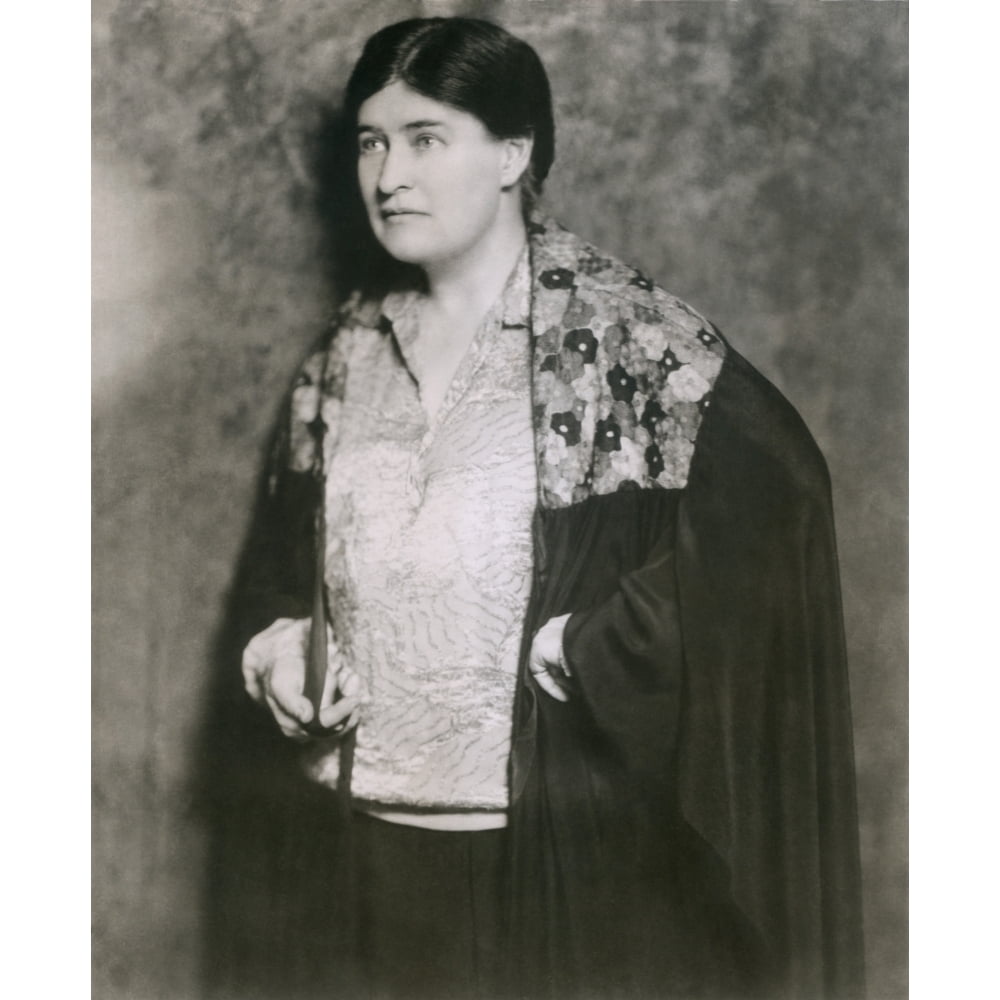 Willa Cather When She Began Her Last Novel History (18 x 24) - Walmart.com