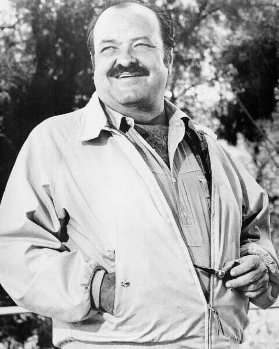 William Conrad smiling holding smoking pipe as Frank Cannon Poster ...