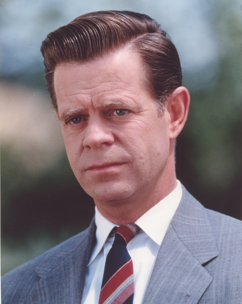 William Macy in Tuxedo Portrait Photo Print (8 x 10) - Walmart.com