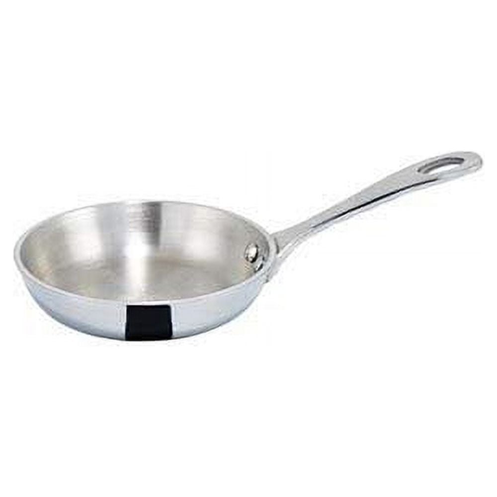 Winco 5-Ounce Mini Fry Pan, 4" Stainless Steel with Efficient Heat ...
