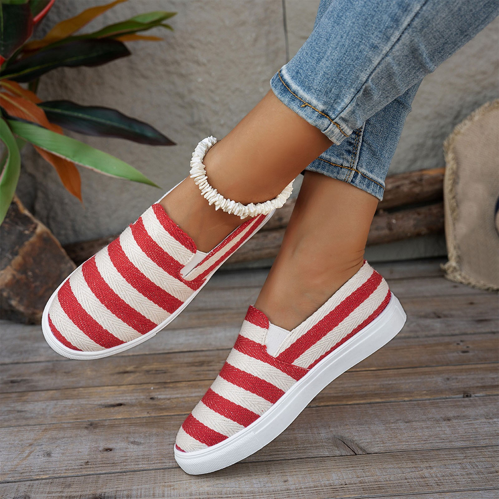 Women's Casual Canvas Flats, Round Toe Slip on Moccasins, Breathable ...