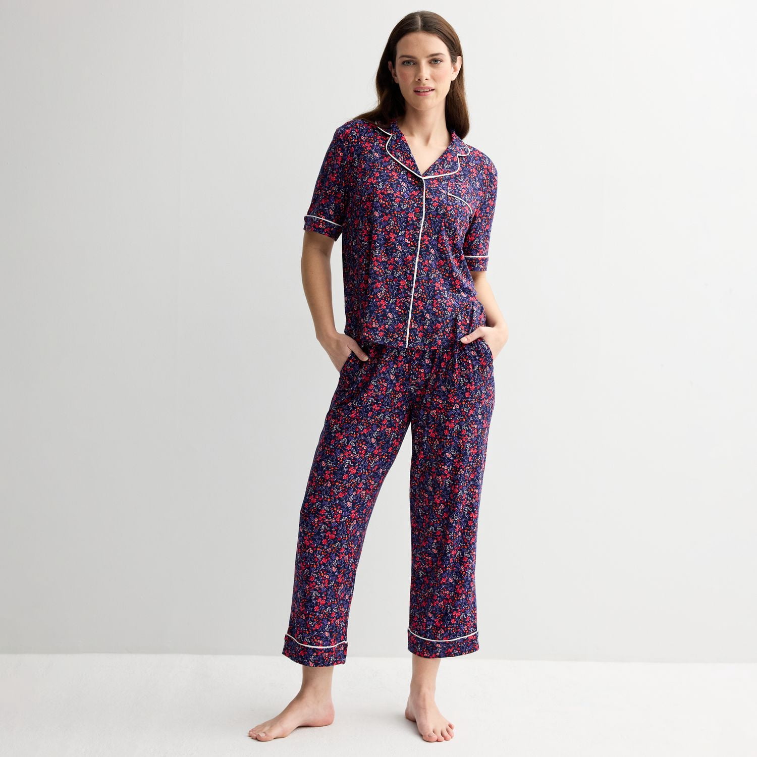Women's Draper James 2-Piece Cozy Elbow Sleeve Notch Pajama Top and ...