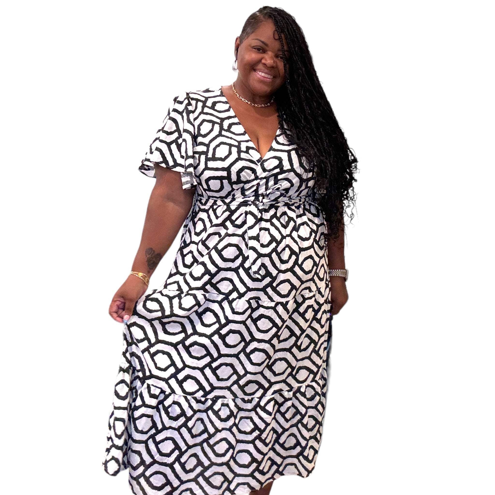 Women's Plus Black And White Geometric Maxi Dress - Walmart.com