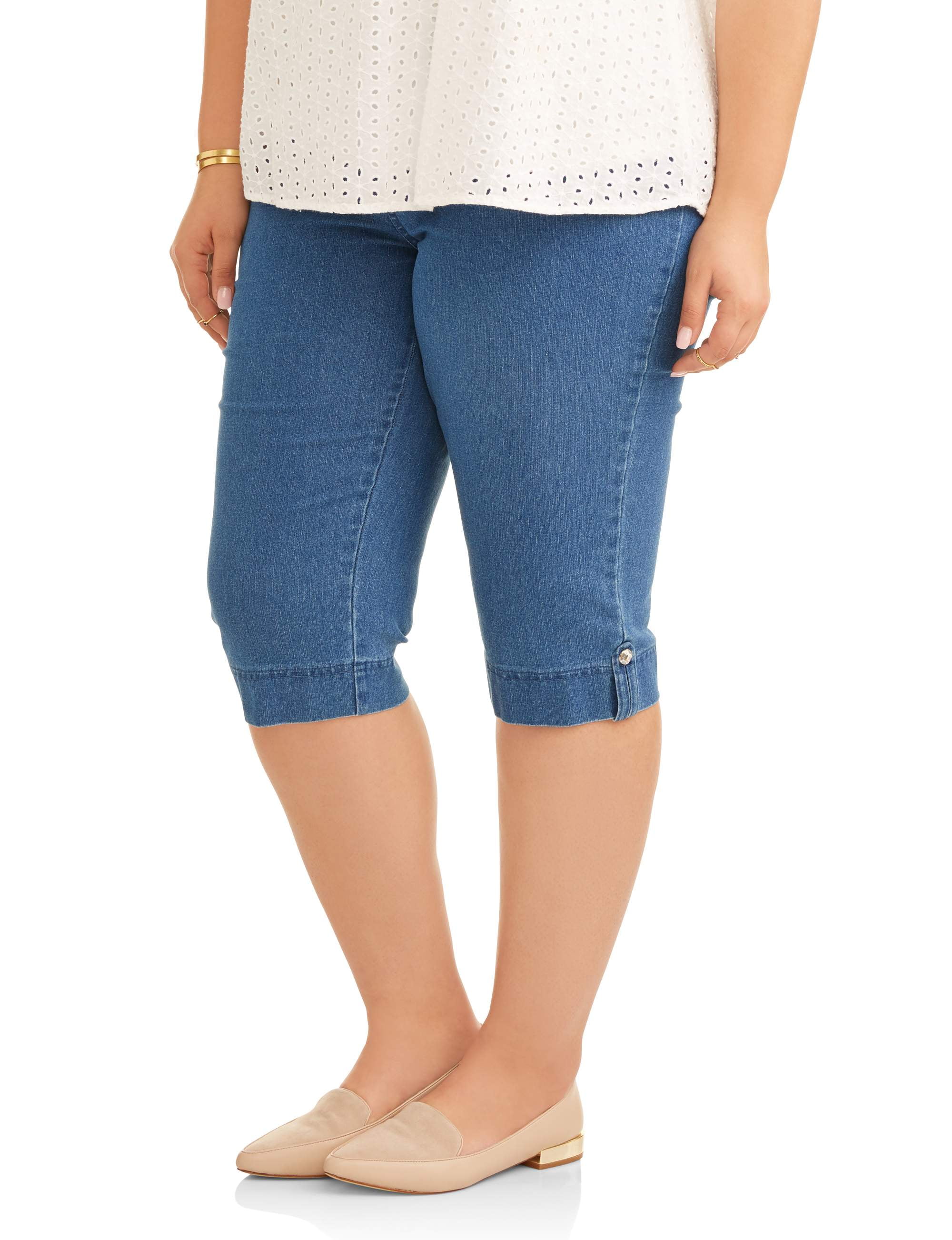 Women's Plus-Size Pull-On Bling Tab Capri - Walmart.com