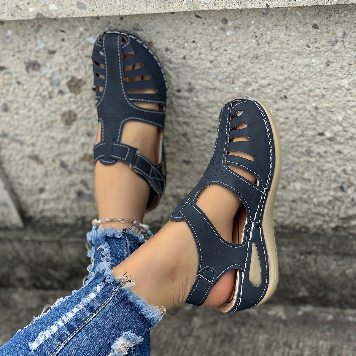 Women's Versatile Retro Low Wedge Summer Shoes, Closed Toe Platform ...