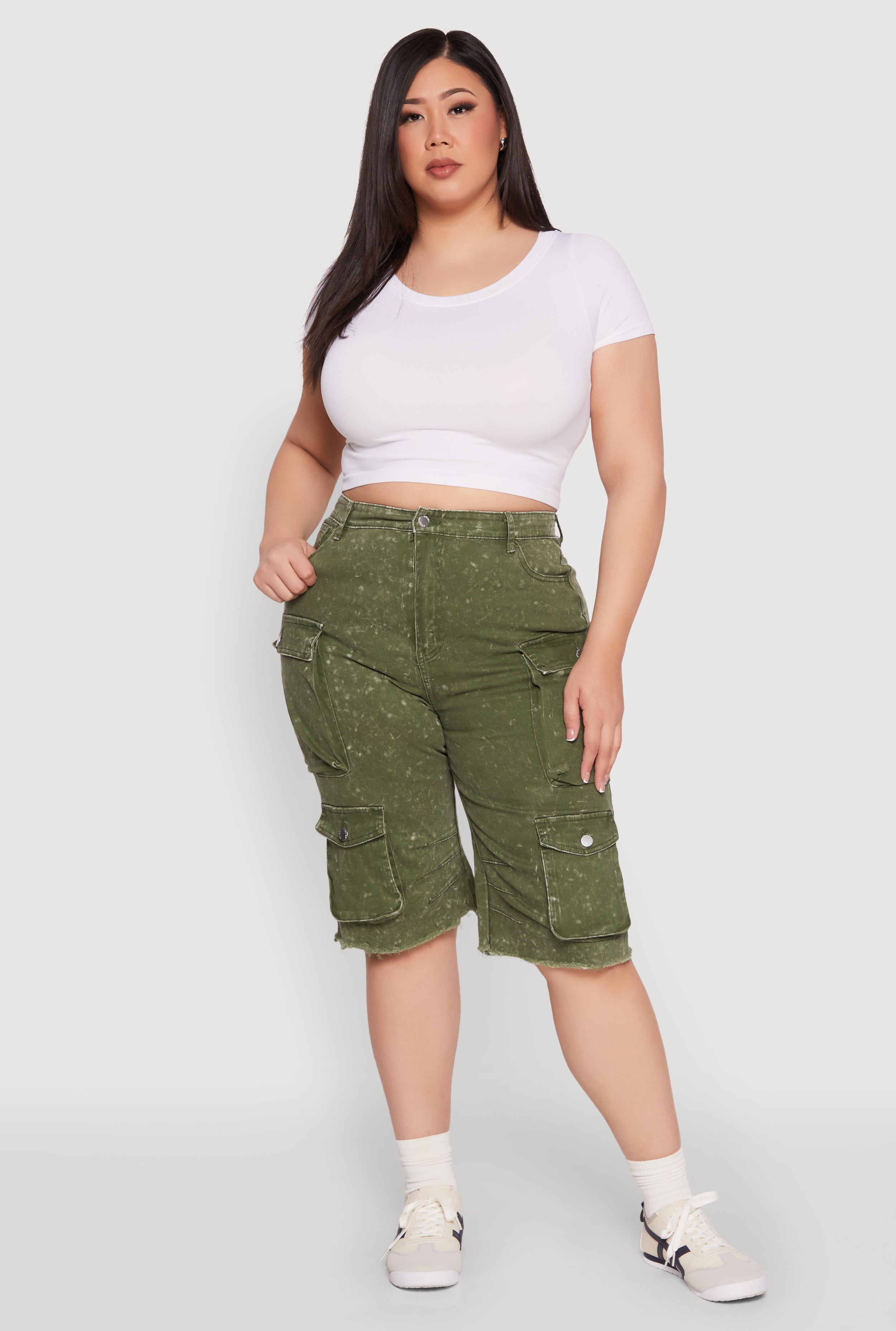 Womens Plus Size Daisy Acid Wash Cargo Bermuda Shorts - Walmart.com