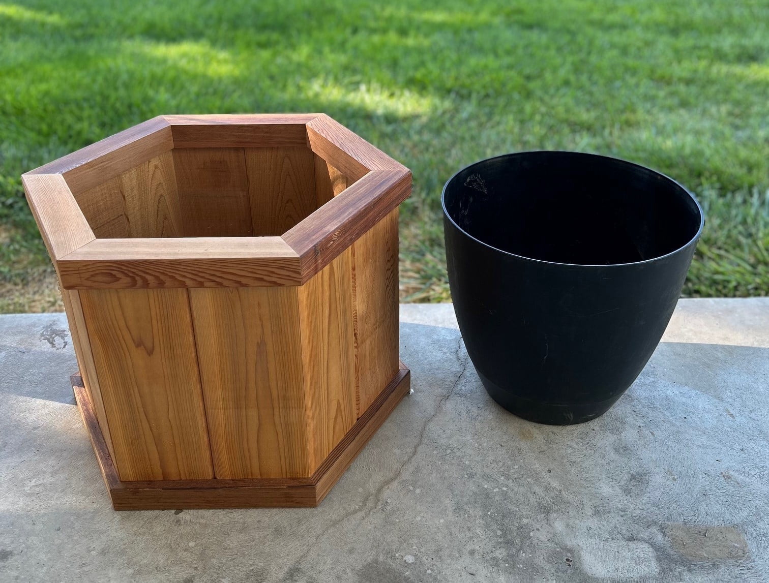 Wood Country Cedar Pot Cover with Inner Planter - Walmart.com