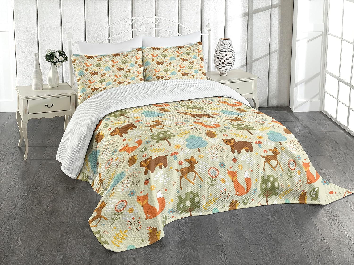 Woodland Bedspread, Animals Of The Woods In Pastel Colors Cheerful Bear ...