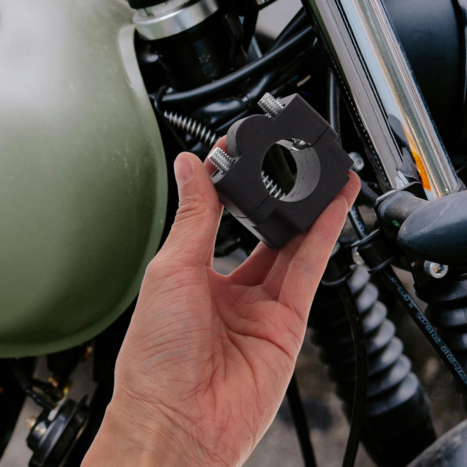 Worgeous Motorcycle Steering Gear Handlebar Clamp Risers Travel Black ...