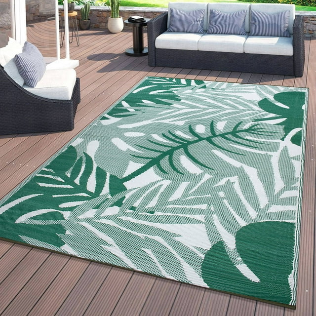 World Rug Gallery Tropical Leaf Reversible Recycled Plastic Outdoor ...