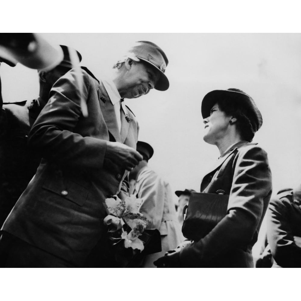 World War Ii. First Lady Eleanor Roosevelt Talks With Wife Of General ...