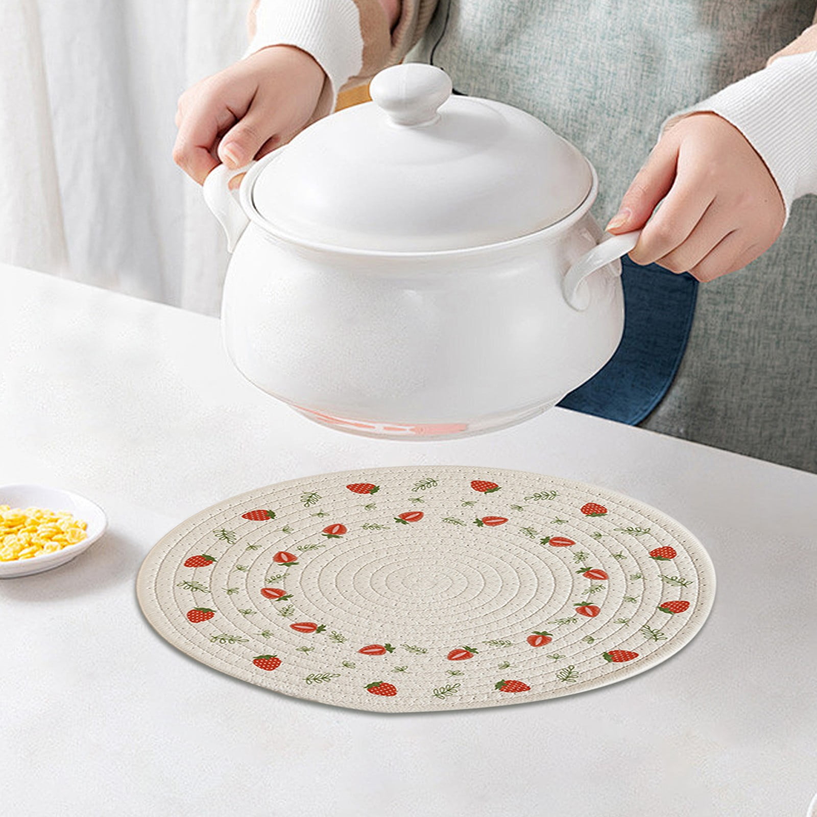 Woven Insulated Round Rope Placemat | Boho Modern Indoor Outdoor ...