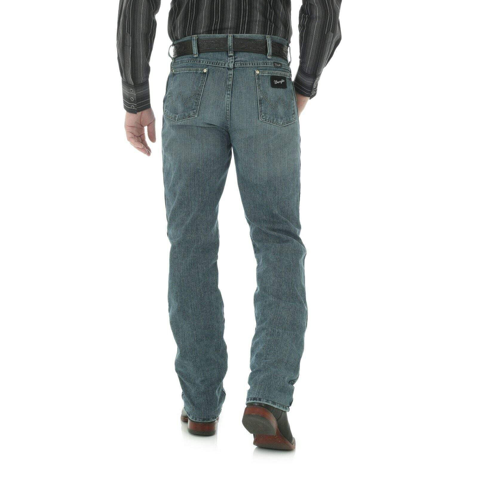 Wrangler Men's Cowboy Cut® Slim Fit Vintage Midnight Jeans 933SEVM ...