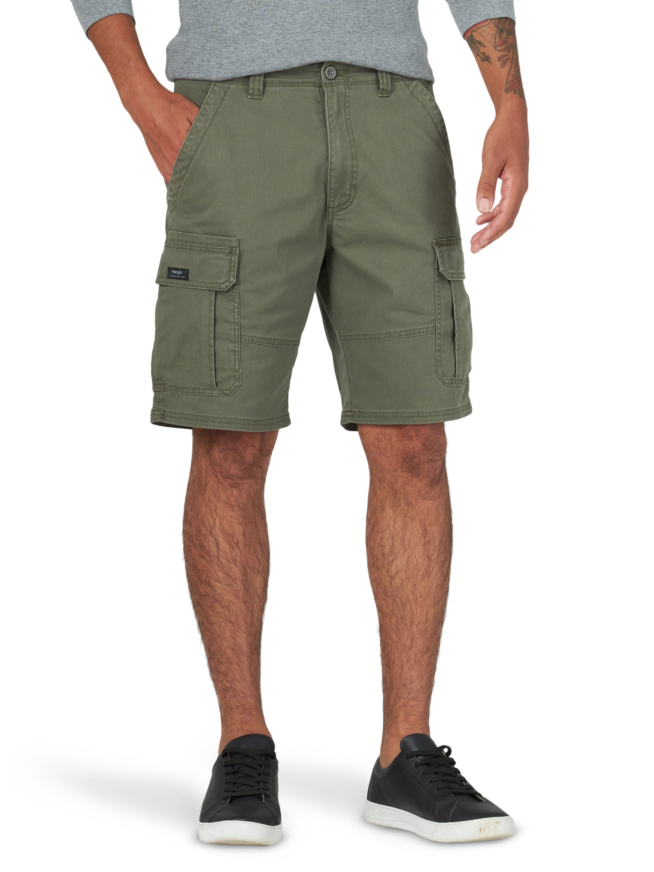 Wrangler® Men's and Big Men's 10" Relaxed Fit Cargo Shorts with Stretch ...