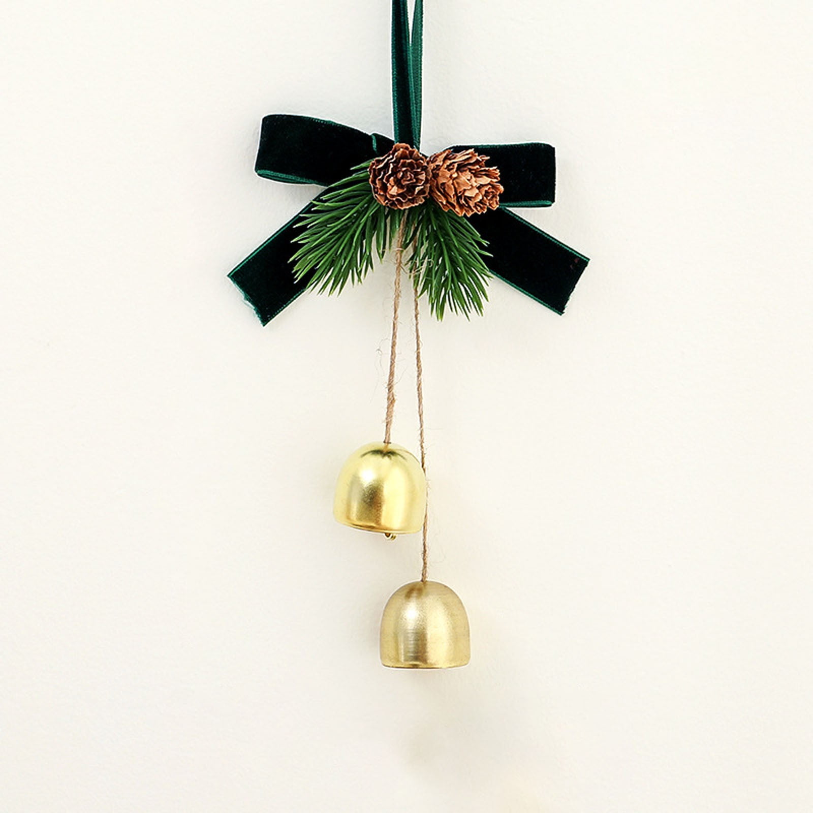 Wreath Front Yard Gold Christmas Bell Pendant With Red Bow And Berry ...