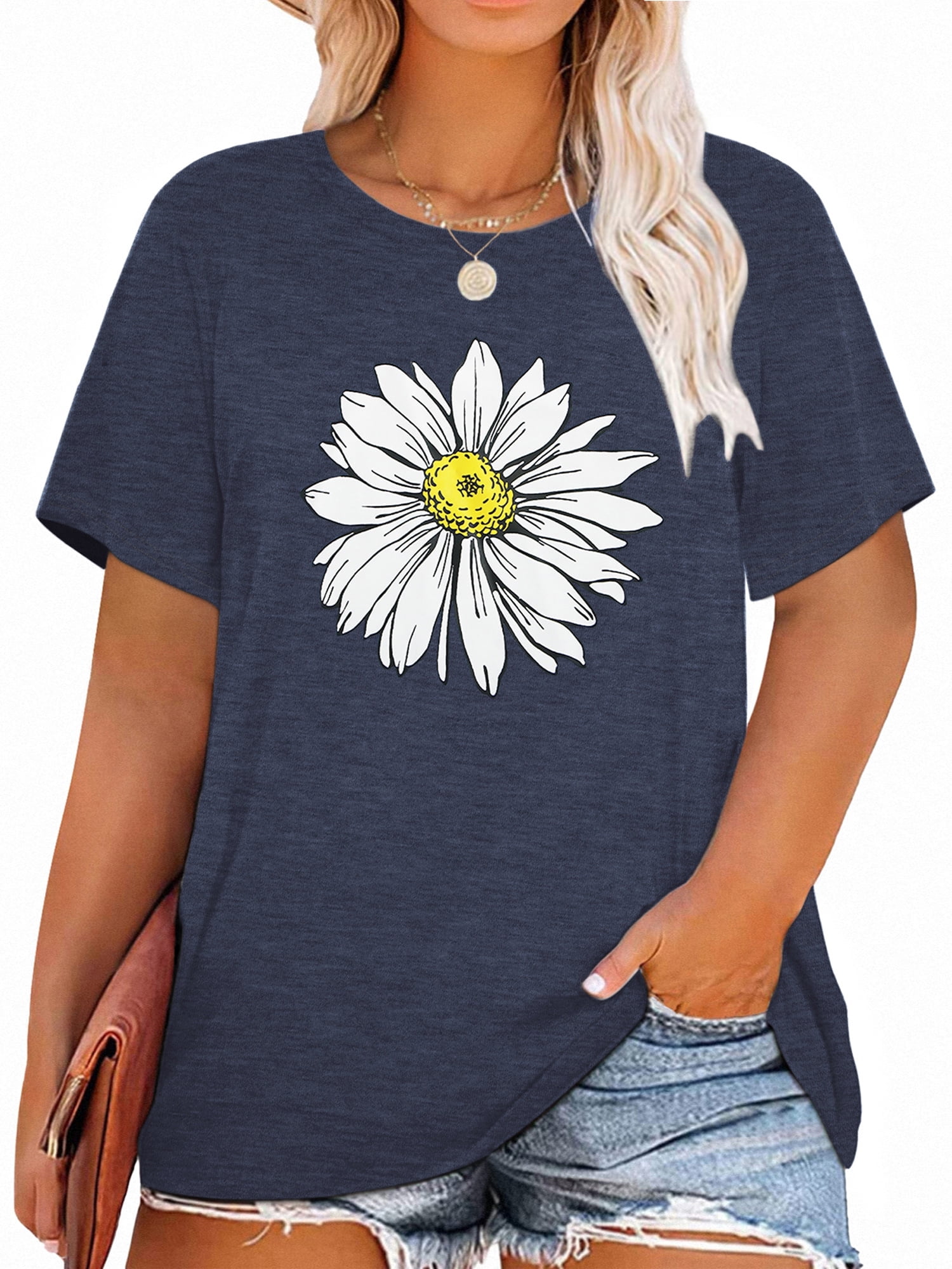 XCHQRTI Daisy Graphic Plus Size Women's Tshirt, Oversized Casual Tee ...