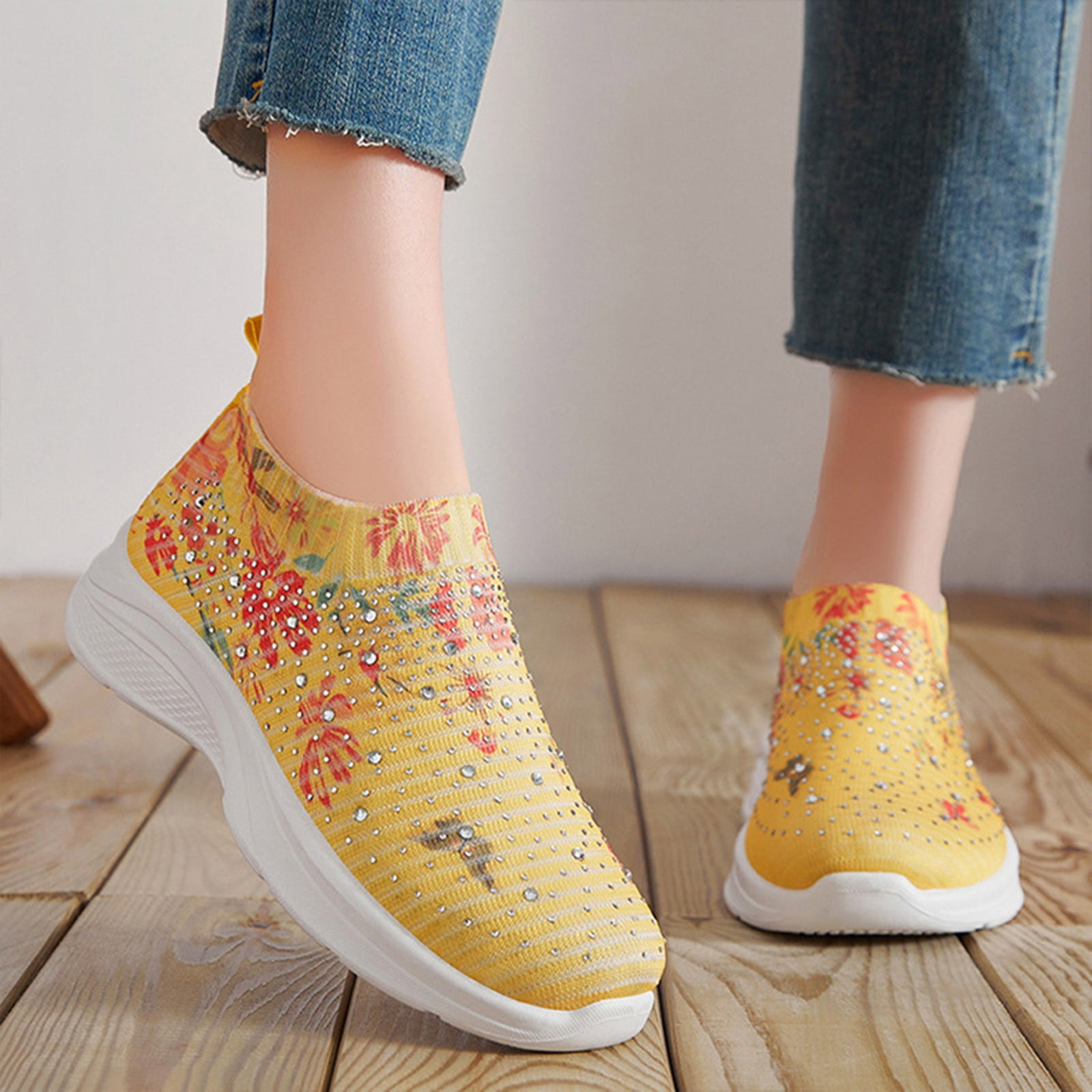 XDDST Women Casual Shoes Flat Ladies Trendy and Fashionable Slip On ...